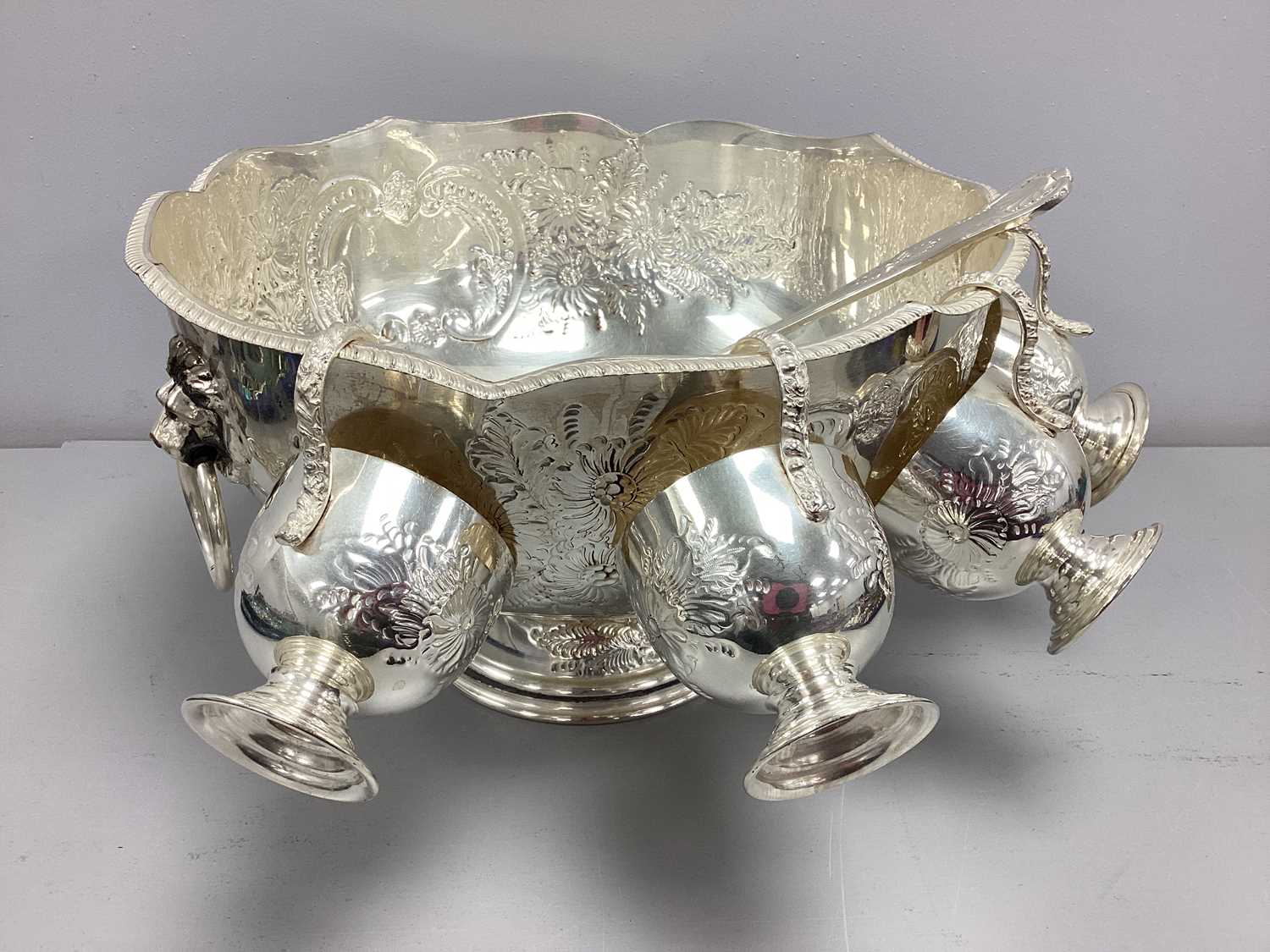 Lot 197 - Pinder Brothers Plated Pedestal Punch Bowl,